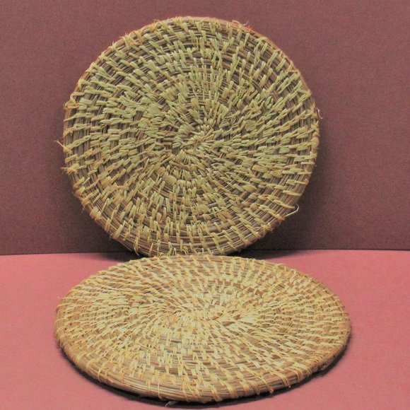Vintage | Accents | Vintage Woven Set Of 2 Wicker Trivets Round Hot ...